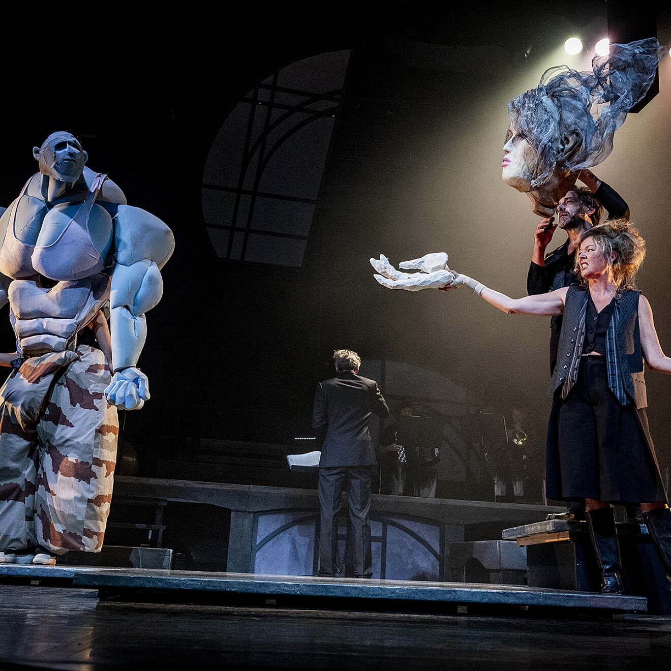 FAUST - theater arsenaal, DE MAAN en deCompagnie | theater arsenaal